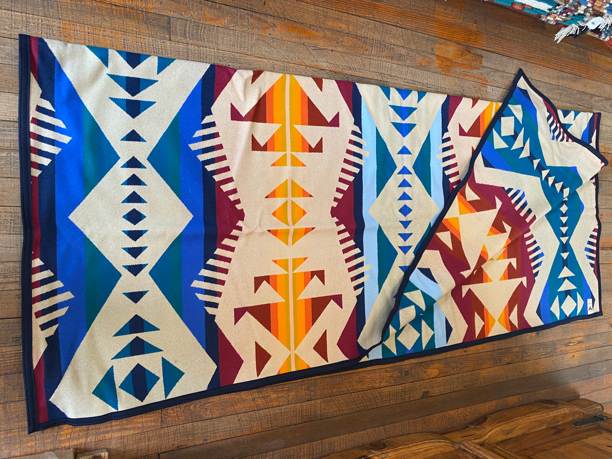 Pendleton Los Lunas Throw; 64” x 80” – Del Sol Tularosa
